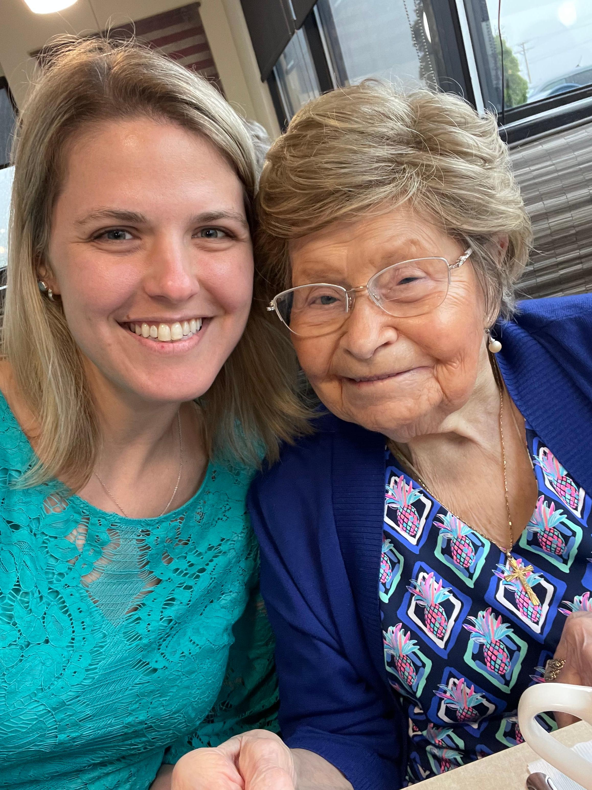 Dr. Elizabeth Nielsen '16 on pulmonary & critical care work in WI