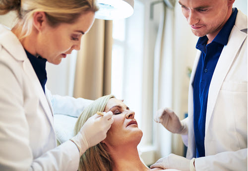 How to become a Dermatologist - Guide to Dermatology and the path to ...