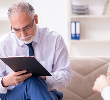 How to become a Pathologist? - 6 steps from high school to licensing in ...