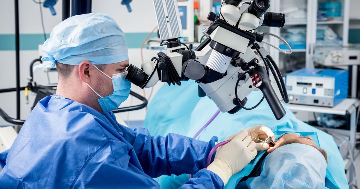 Otolaryngologist, Ear Nose and Throat Doctor, Otorhinolaryngologist ...