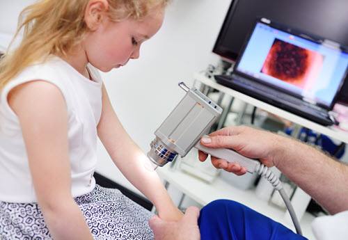 How to become a Dermatologist - Guide to Dermatology and the path to ...