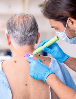 How to become a Dermatologist - Guide to Dermatology and the path to ...